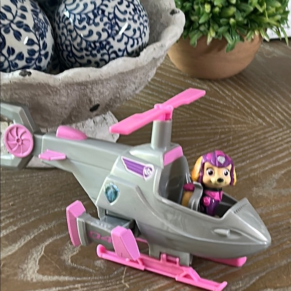 Paw Patrol | Toys | Nickelodeon Paw Patrol Skye Deluxe Transforming ...